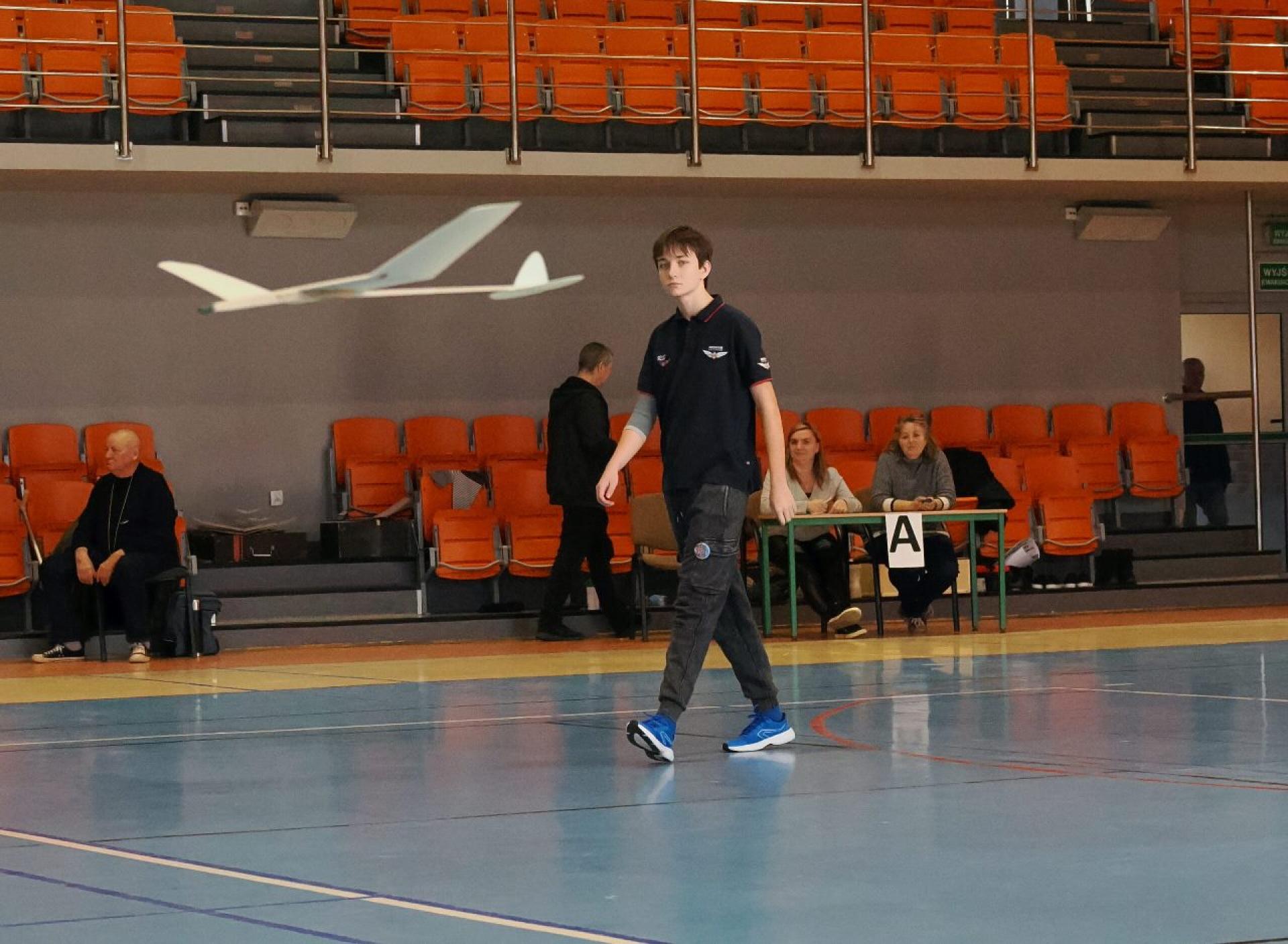 Aeroklub Warszawski podsumował Puchar Polski Modeli Szybowców Halowych F1N w sezonie 2023 ...